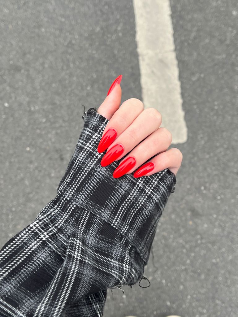 昨天买高了，今天能赚个美甲钱_探路者(300005)股吧_东方财富网股吧