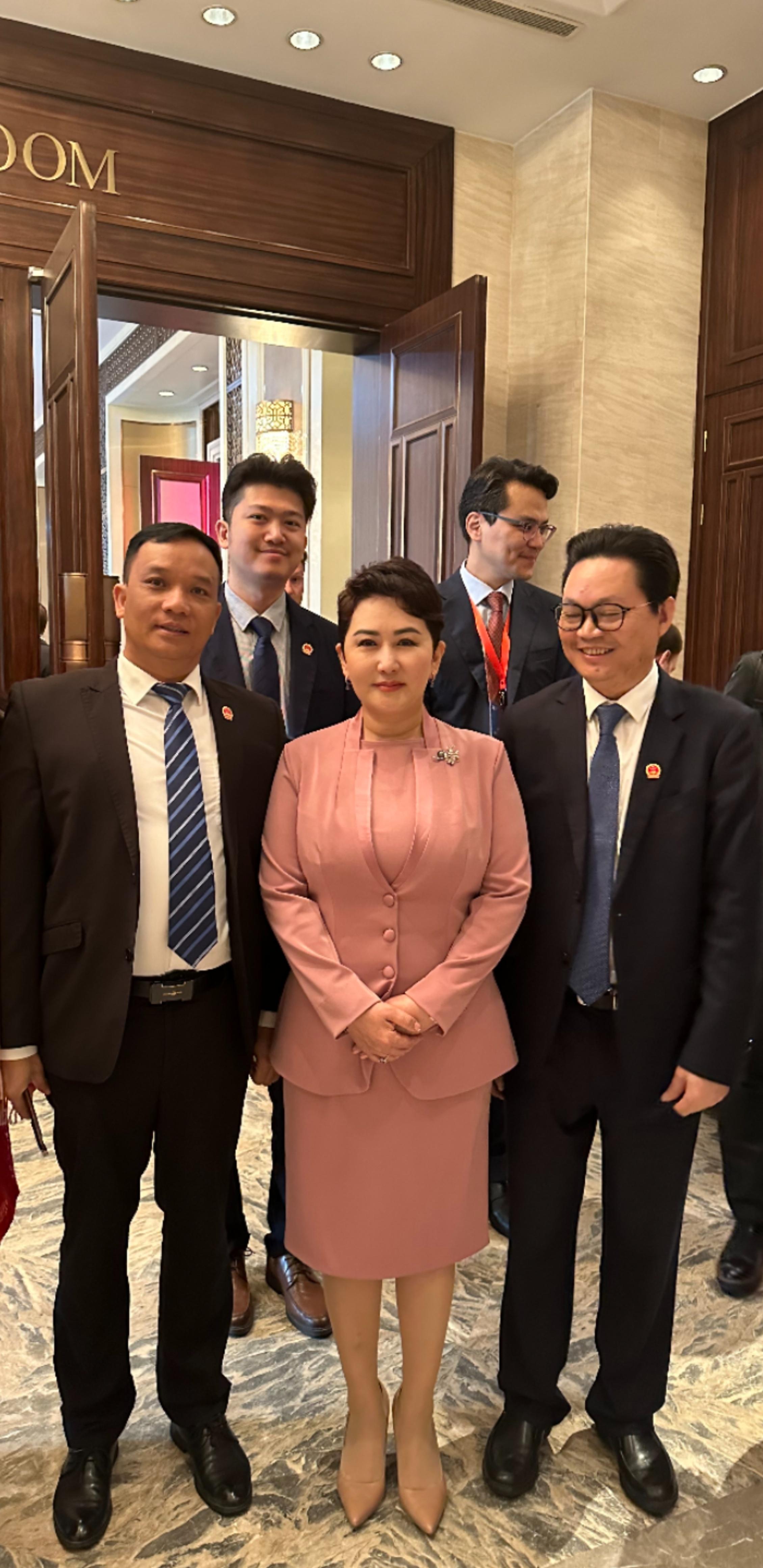 周厚霖受邀参加第二十届联合国世界出口发展论坛_财富号_东方财富网