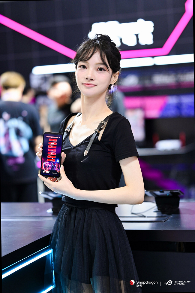 电竞玩家的梦想！CJ2023 ROG7系列展区引发打卡热潮_财富号_东方财富网