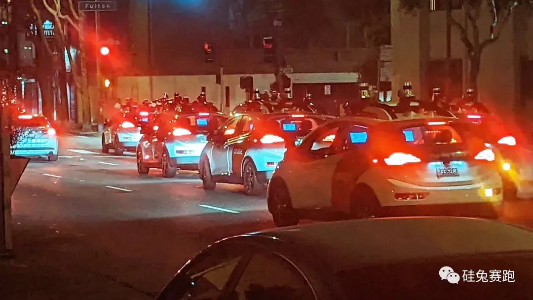 无人出租车又出事！Waymo和Cruise的自动驾驶尊严之战_财富号_东方财富网