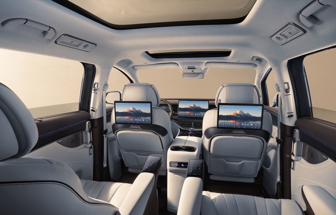 新款D9与MEGA，一场腾势与理想的正面交锋｜钛度车库_财富号_东方财富网