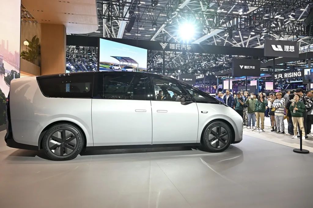 理想新车被说成“棺材车”，李想怎能不生气_财富号_东方财富网