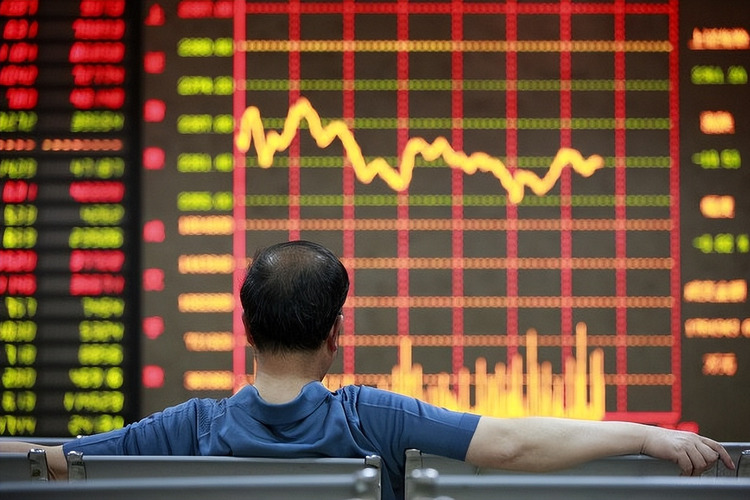 尾盘操作思路：半导体跳水要不要跑？直接告诉你！_财富号评论(cfhpl)股吧_东方财富网股吧