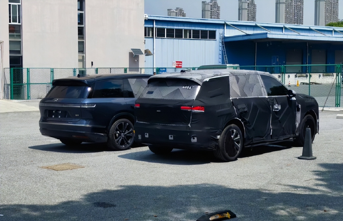 蔚来ES9尺寸超ES8！2026年上市，预计售价50万起_财富号_东方财富网