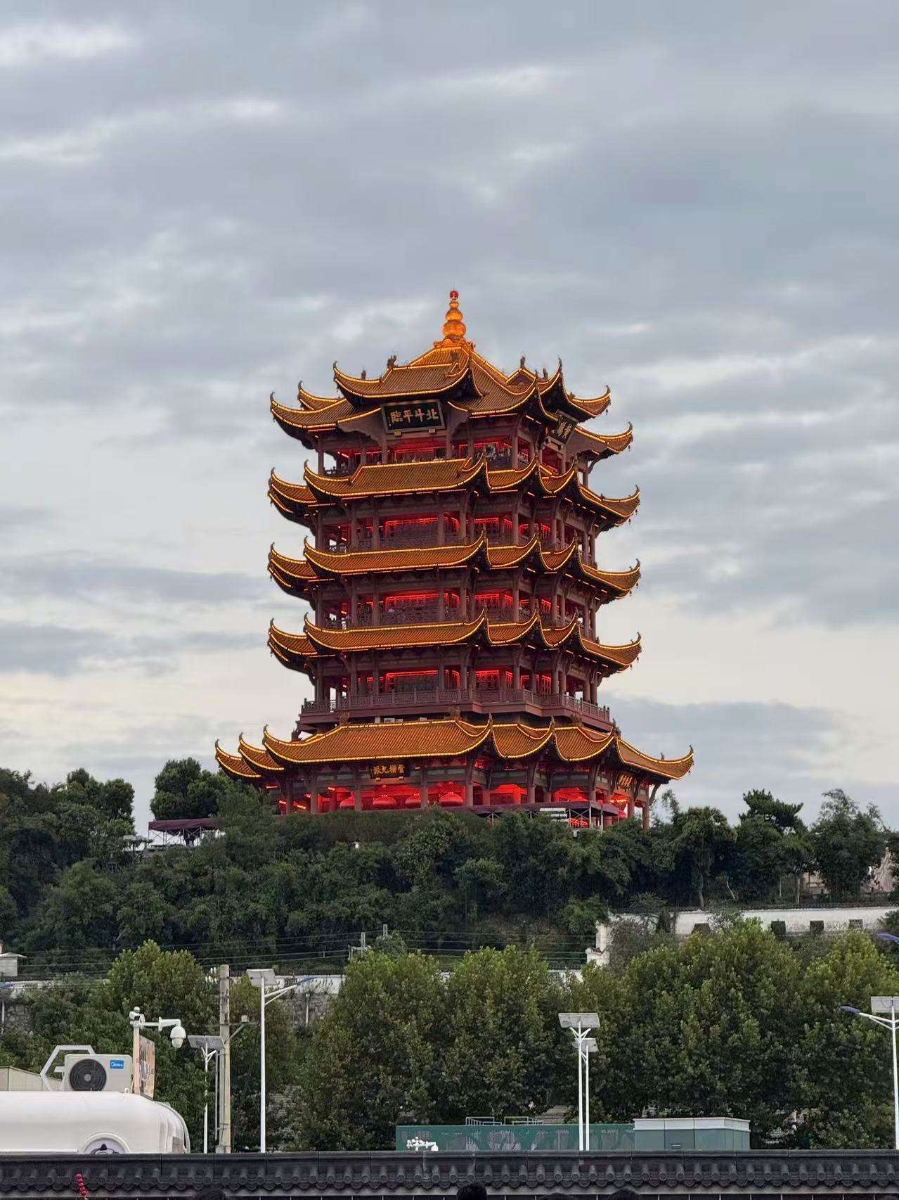 1.11日早评|我滴天！卫星又传大利好！下周继续飞？_财富号_东方财富网