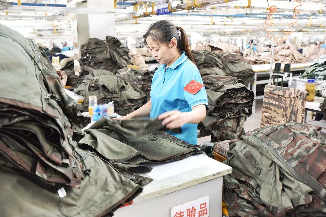 实干奋进迎盛会|际华3502火力全开奋力完成外贸订单生产际华集团2022-10-_财富号_东方财富网