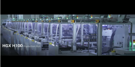 英伟达CEO黄仁勋宣布H100AI服务器全面量产 工业富联自动化产线首次曝光_财富号_东方财富网