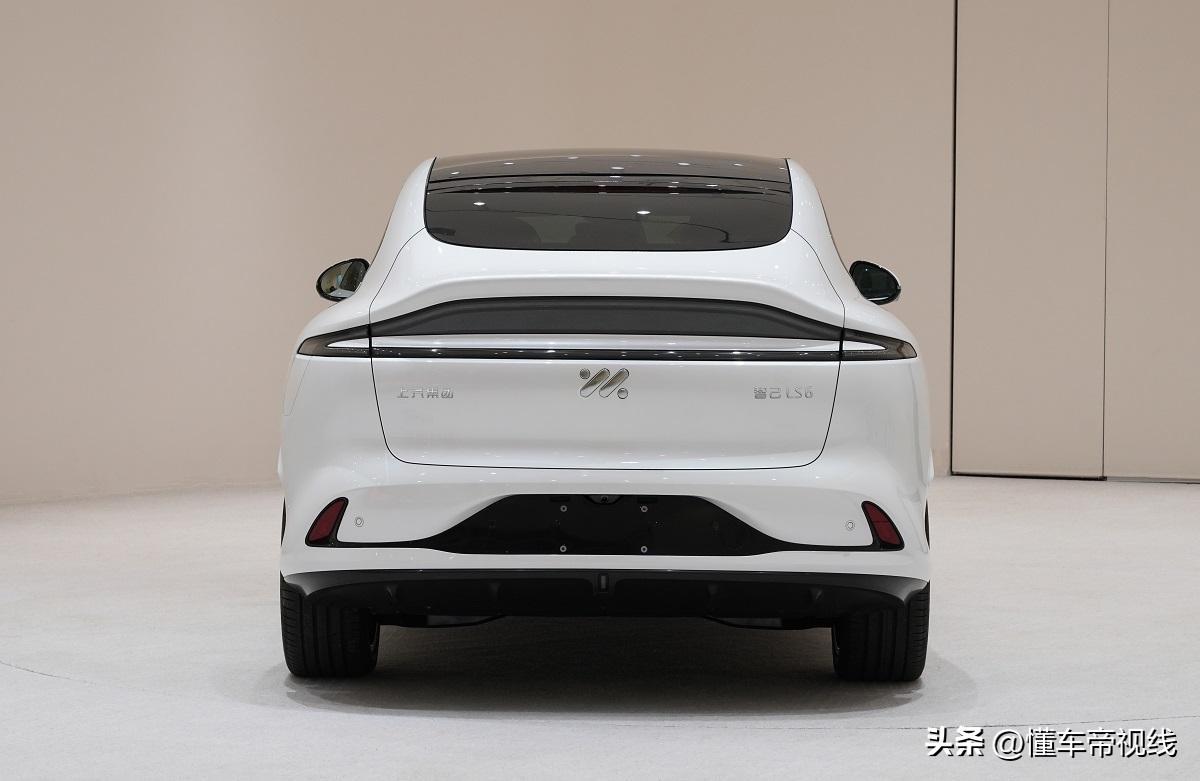 新车 | 纯电中大型SUV 配双电机/800伏快充 智己LS6将于成都车展亮相_财富号_东方财富网