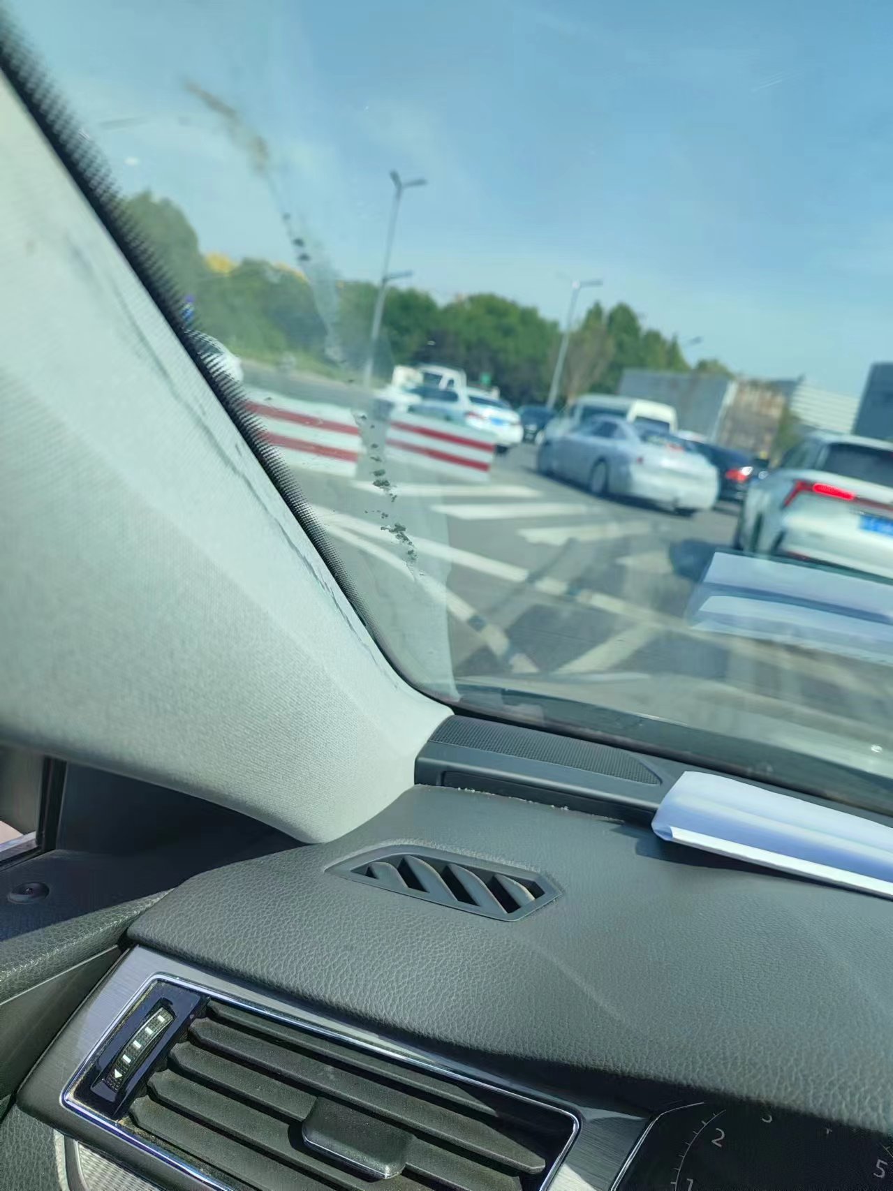 偶遇贴着伪装的享界s9_北汽蓝谷(600733)股吧_东方财富网股吧