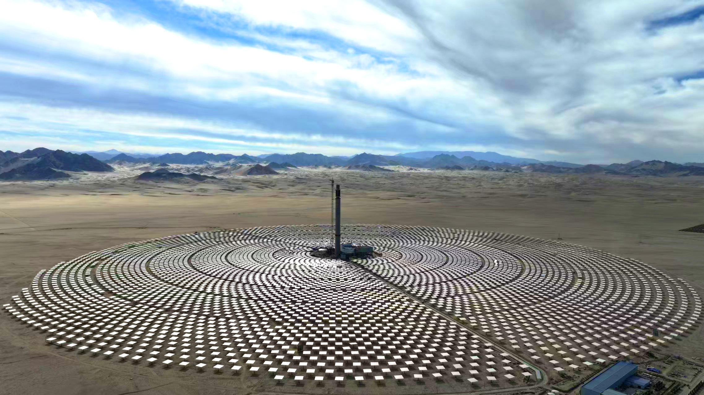 三峡能源格尔木100MW光热EPC总承包工程吸热器管屏安装完成_财富号_东方财富网