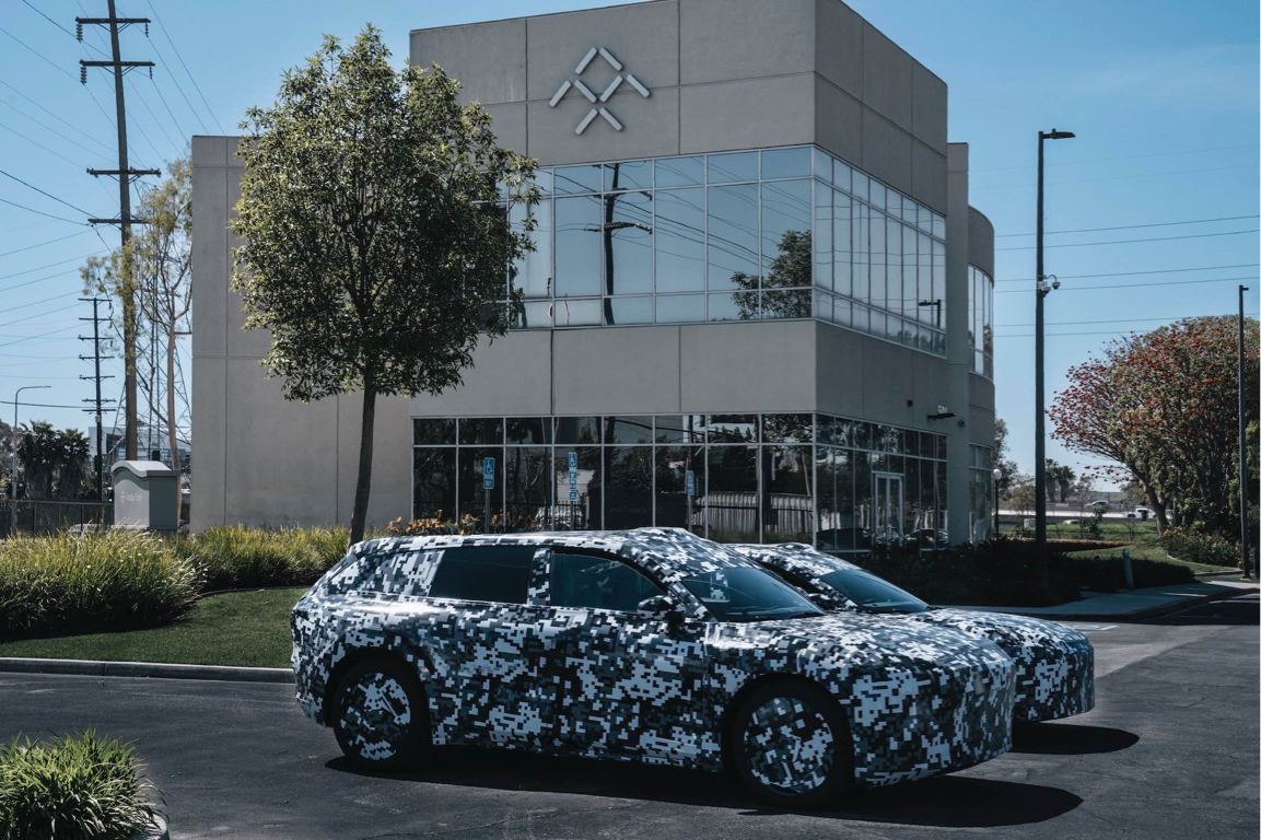 FF宣布其首批两辆FX6伪装原型车已抵达公司位于洛杉矶的美国总部。FX6是FF的_财富号_东方财富网